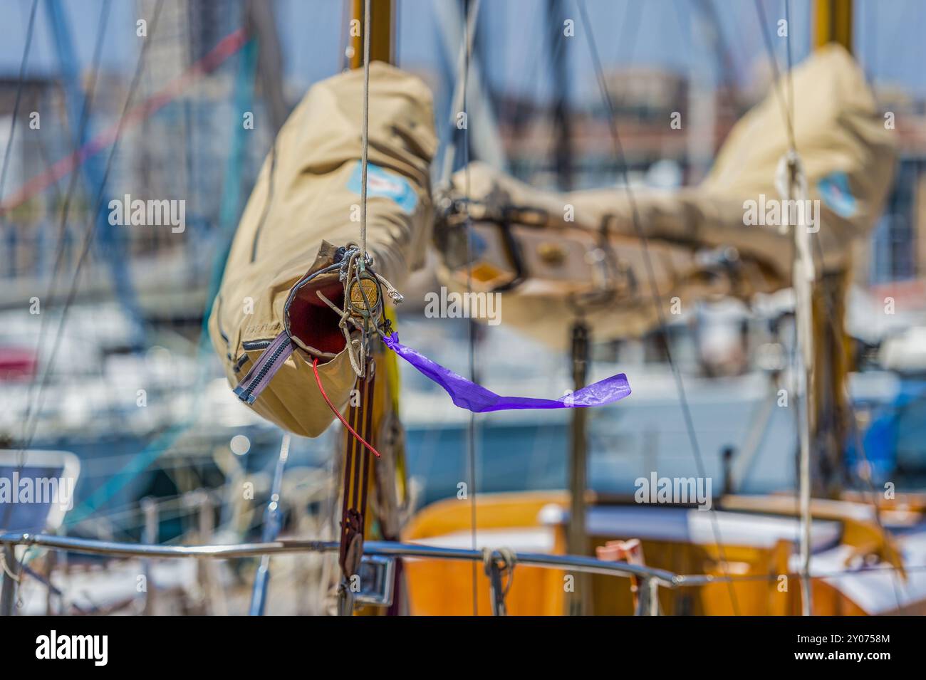 Sail boom hi-res stock photography and images - Alamy