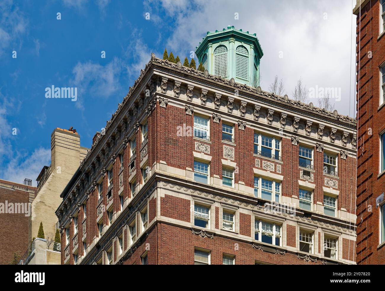 31 East 79th Street, in Manhattan’s Upper East Side, has a three-story ...