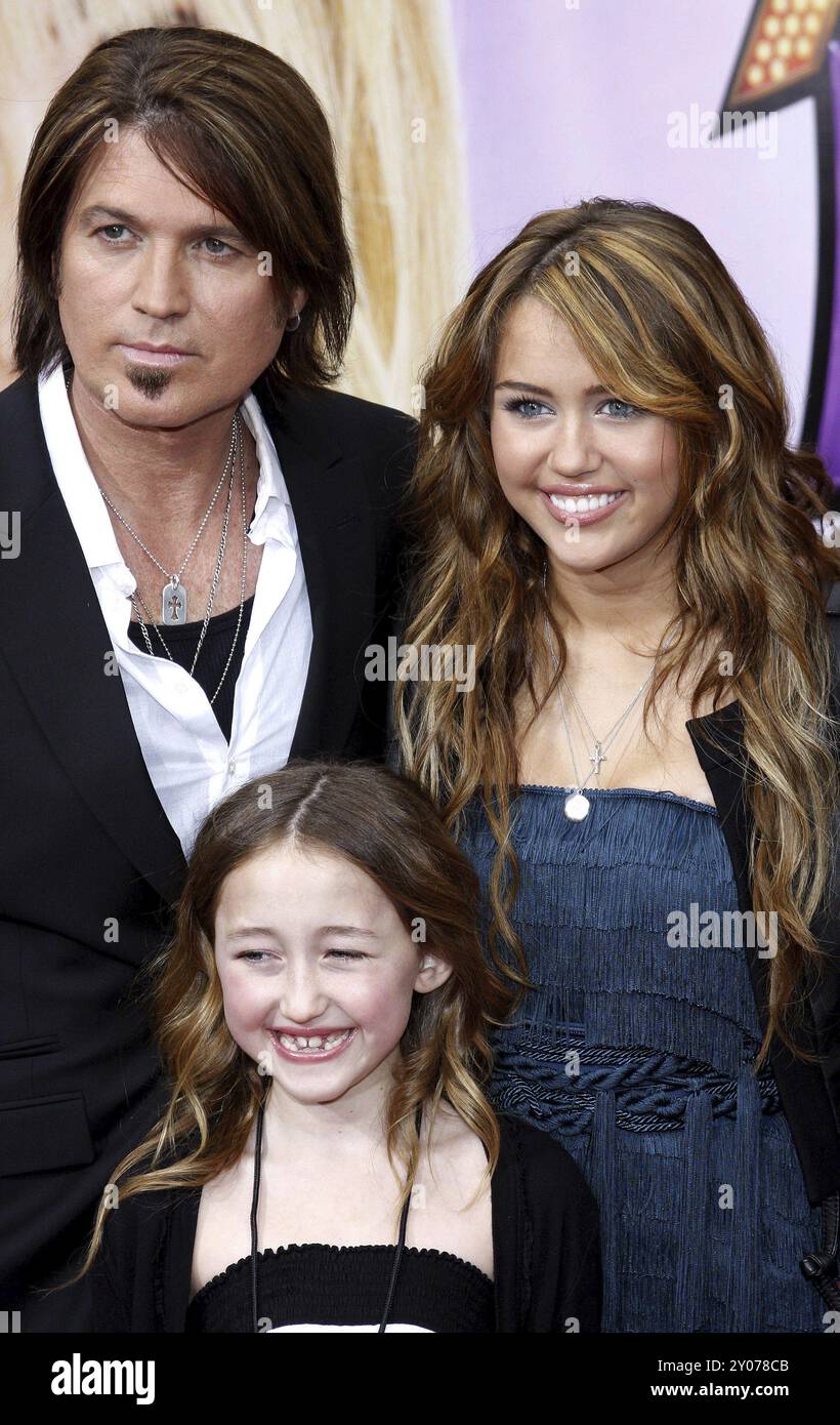 Miley Cyrus and Billy Ray Cyrus at the Los Angeles premiere of 'Hannah ...