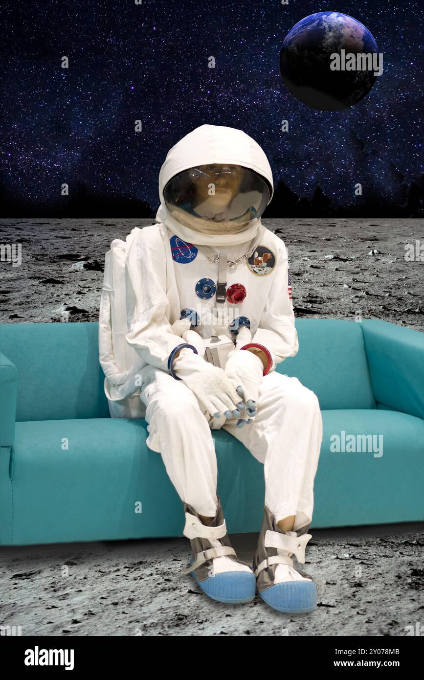 Man sitting on the moon hi-res stock photography and images - Alamy