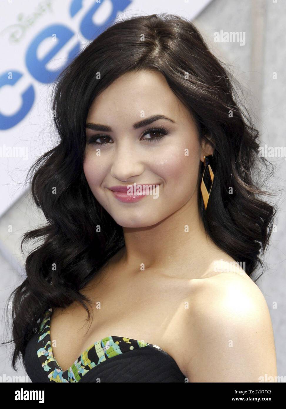Demi Lovato at the Los Angeles premiere of 'Oceans' held at the El ...