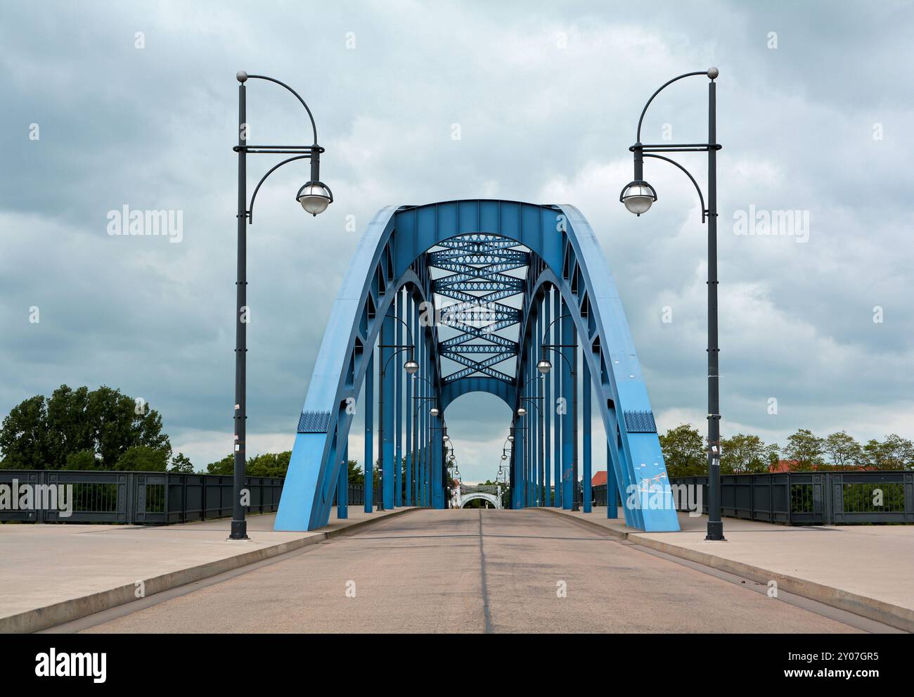 Bridge over the river Elbe in Magdeburg Stock Photo - Alamy