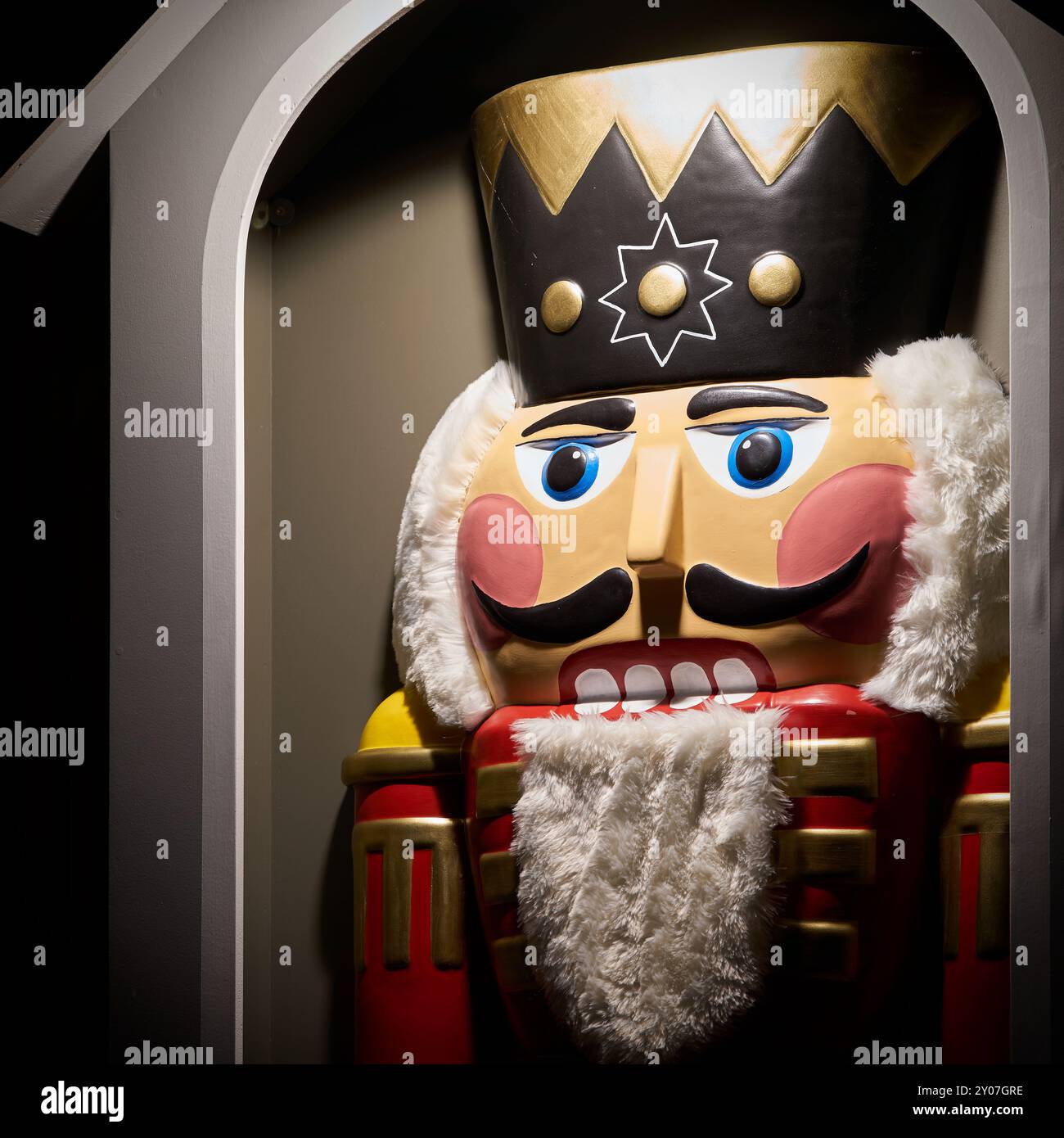Nutcrackers christmas market hi-res stock photography and images - Alamy