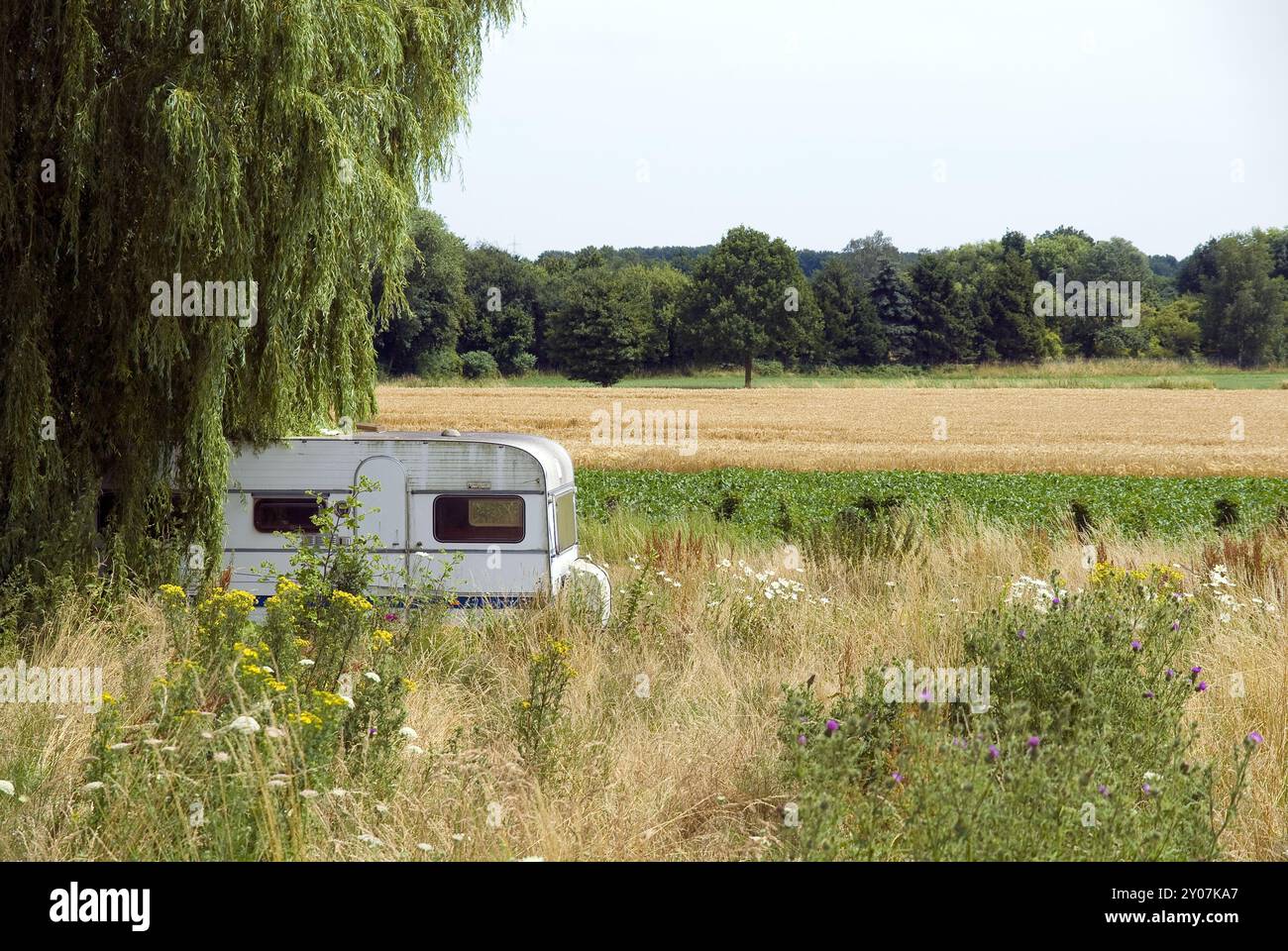 Wrecked caravan hi-res stock photography and images - Alamy
