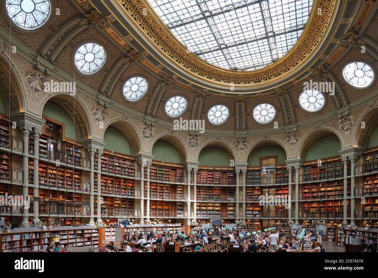 The Oval room in the Richlieu National Library in Paris, France Stock ...