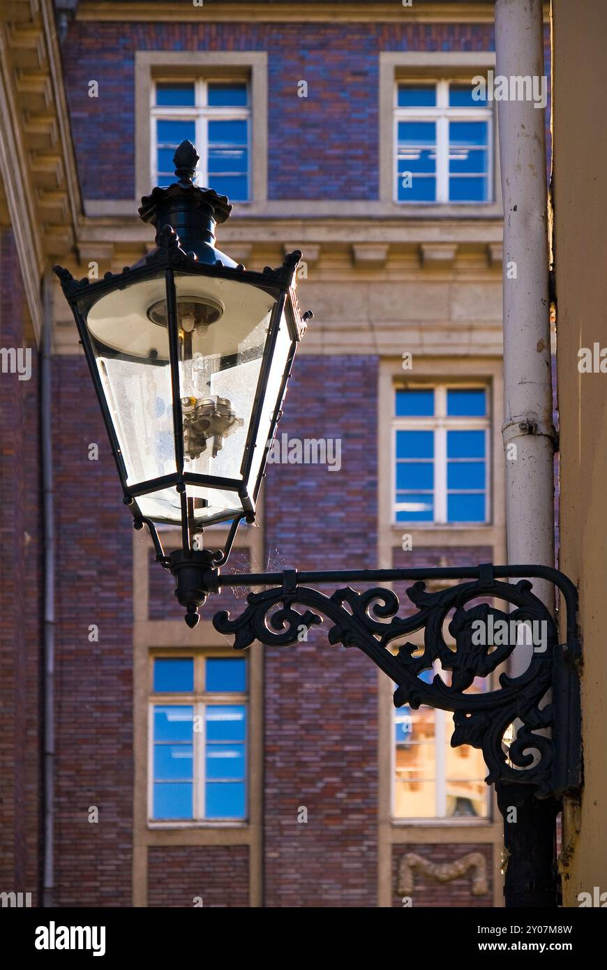 Historic lantern in Duesseldorf's old town centre Stock Photo - Alamy