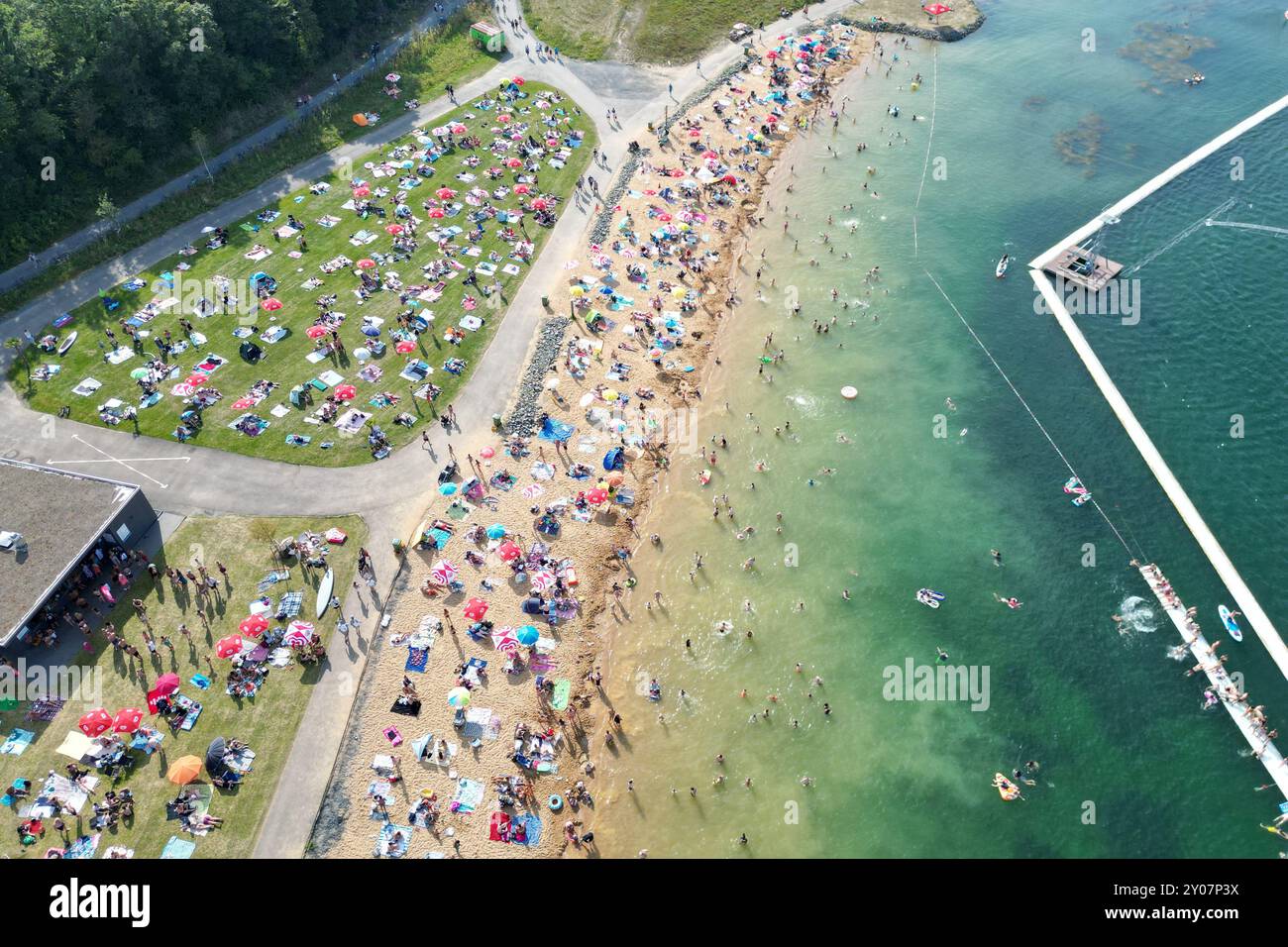 Cologne, Germany. 01st Sep, 2024. View of a crowded bathing beach at ...
