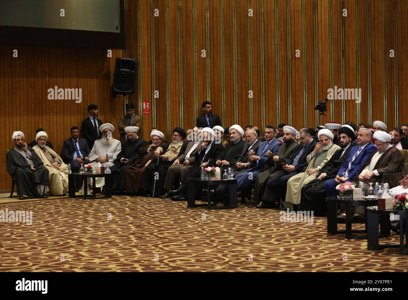 The shia crescent hi-res stock photography and images - Alamy