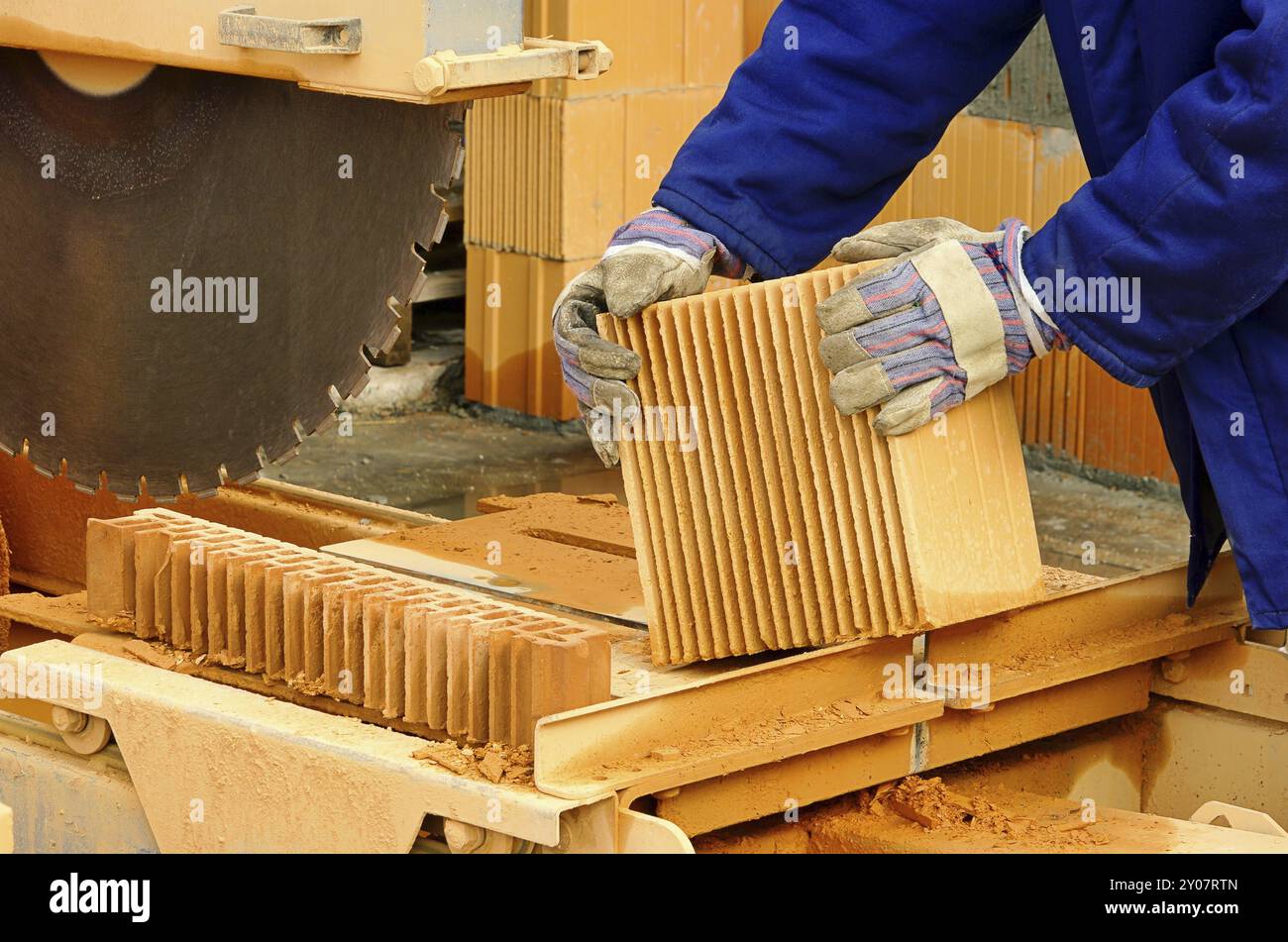 Stone saw, stone saw 05 Stock Photo - Alamy