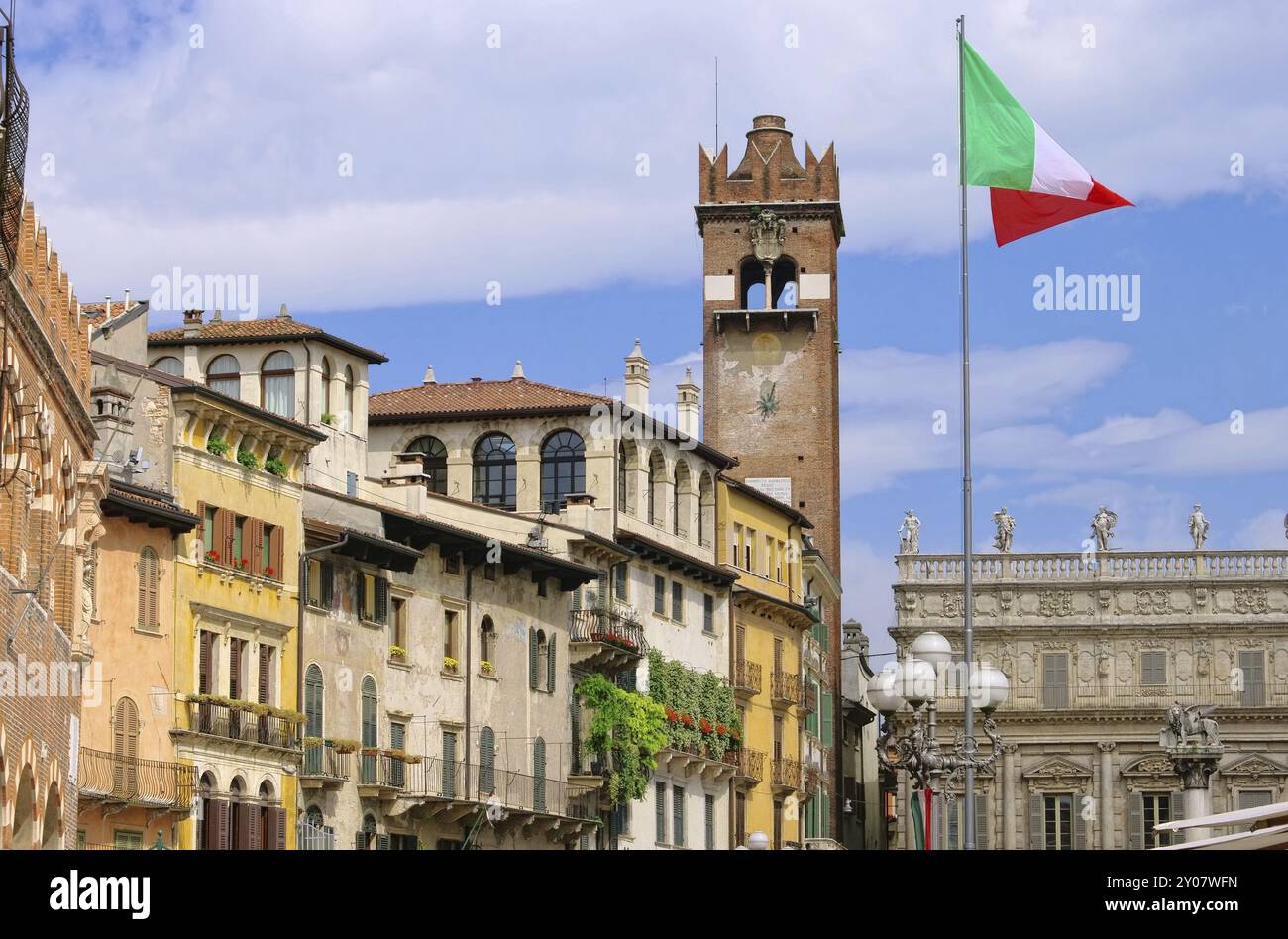 Town hall in verona hi-res stock photography and images - Alamy