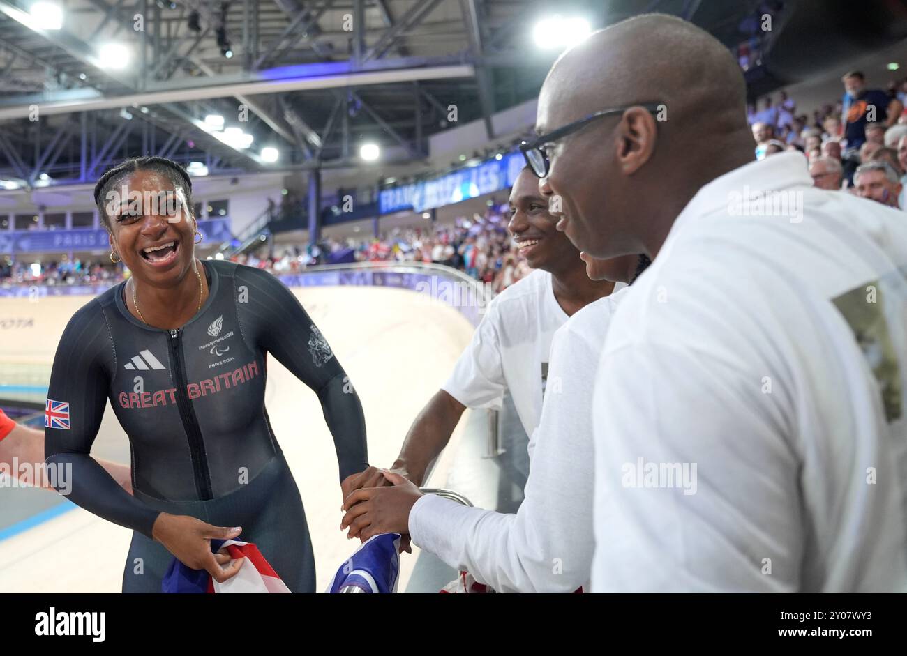 Great Britain's Kadeena Cox celebrates winning gold in the Open C1-5 ...
