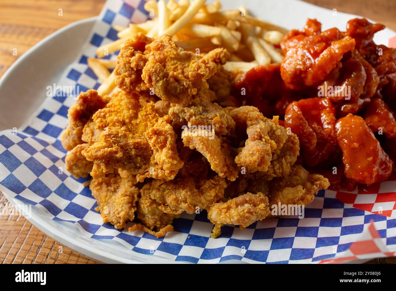 Asian combo plate chicken hi-res stock photography and images - Alamy