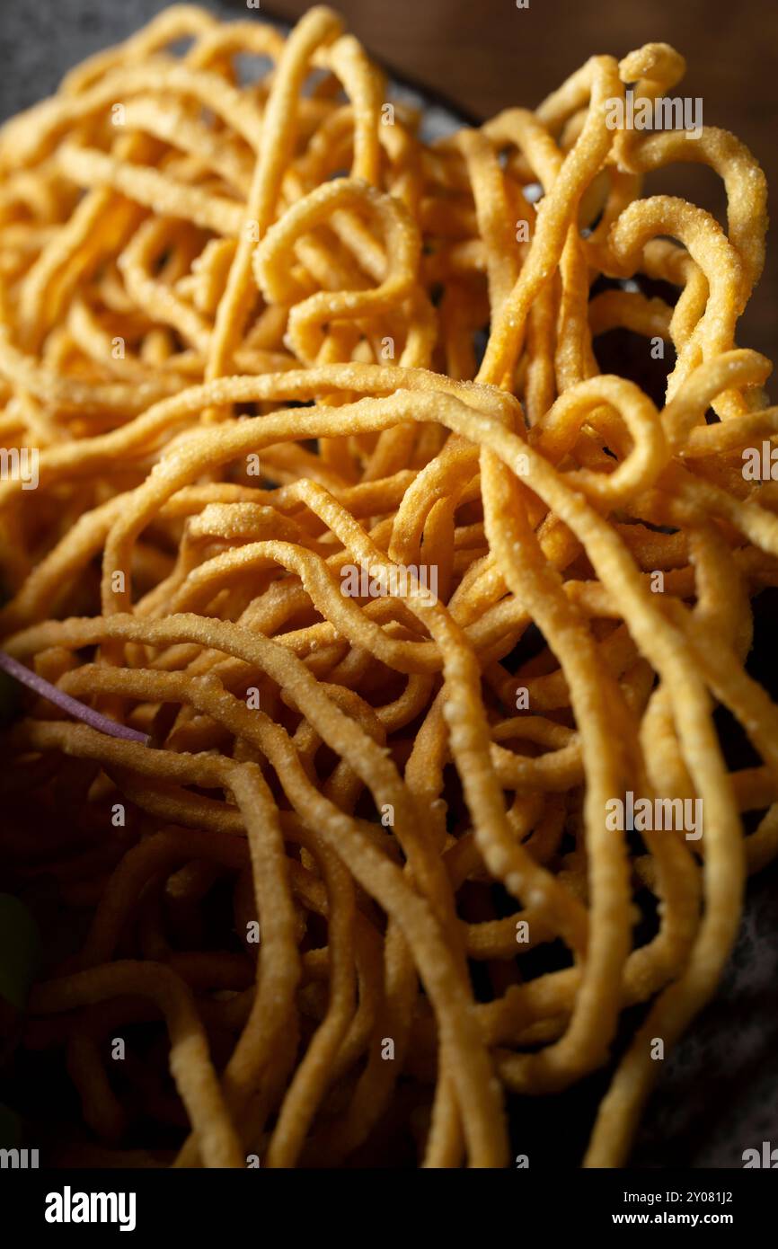 A closeup view of crispy fried noodles Stock Photo - Alamy
