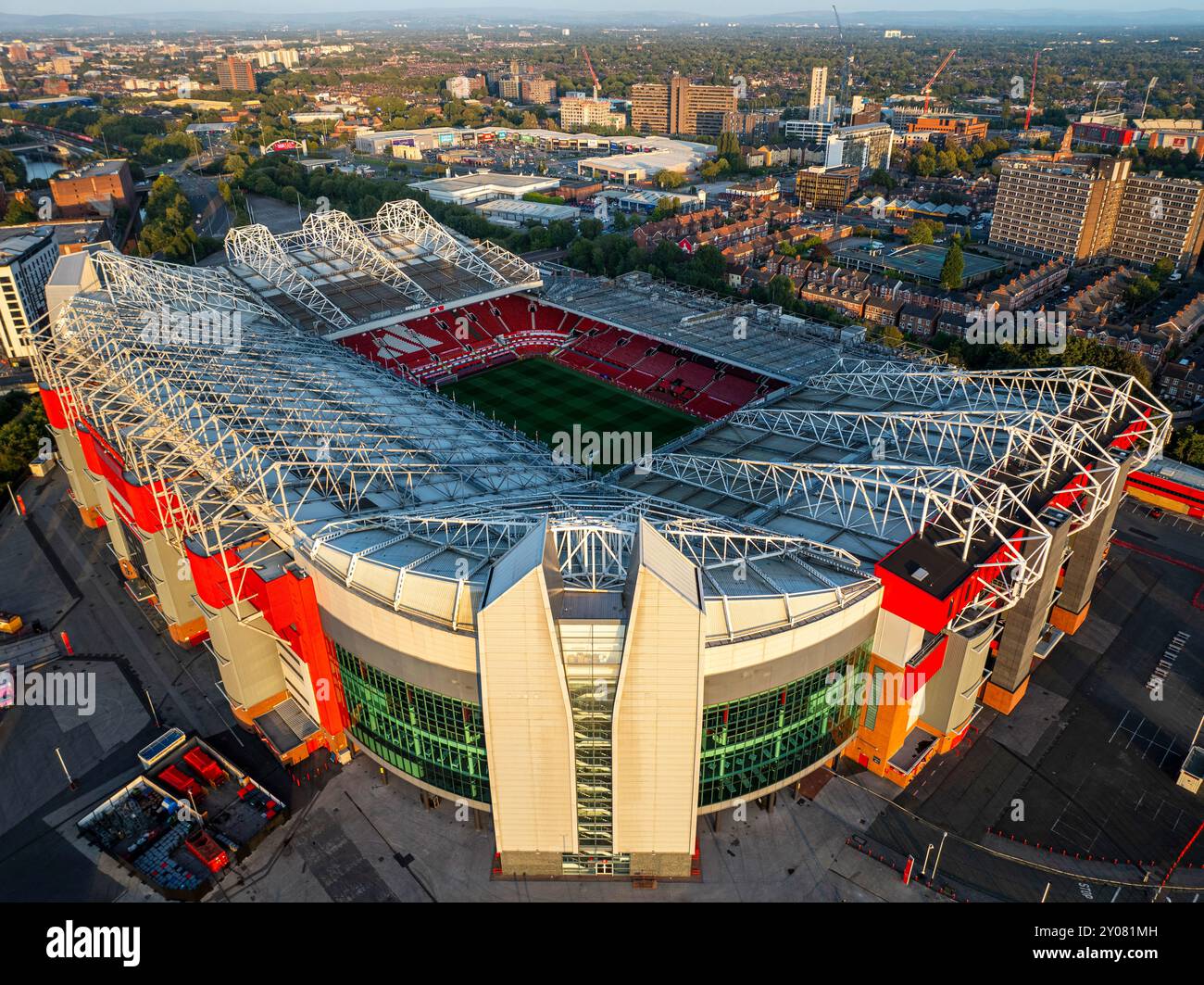 Manchester united football stadium hi-res stock photography and images - Alamy