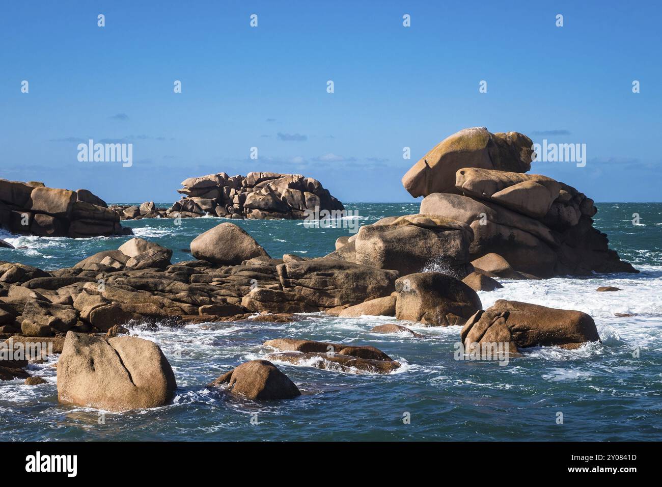 Atlantic coast in Brittany near Ploumanac?h Stock Photo - Alamy