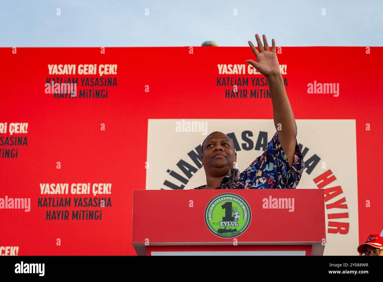 Mad stuntman hi-res stock photography and images - Alamy