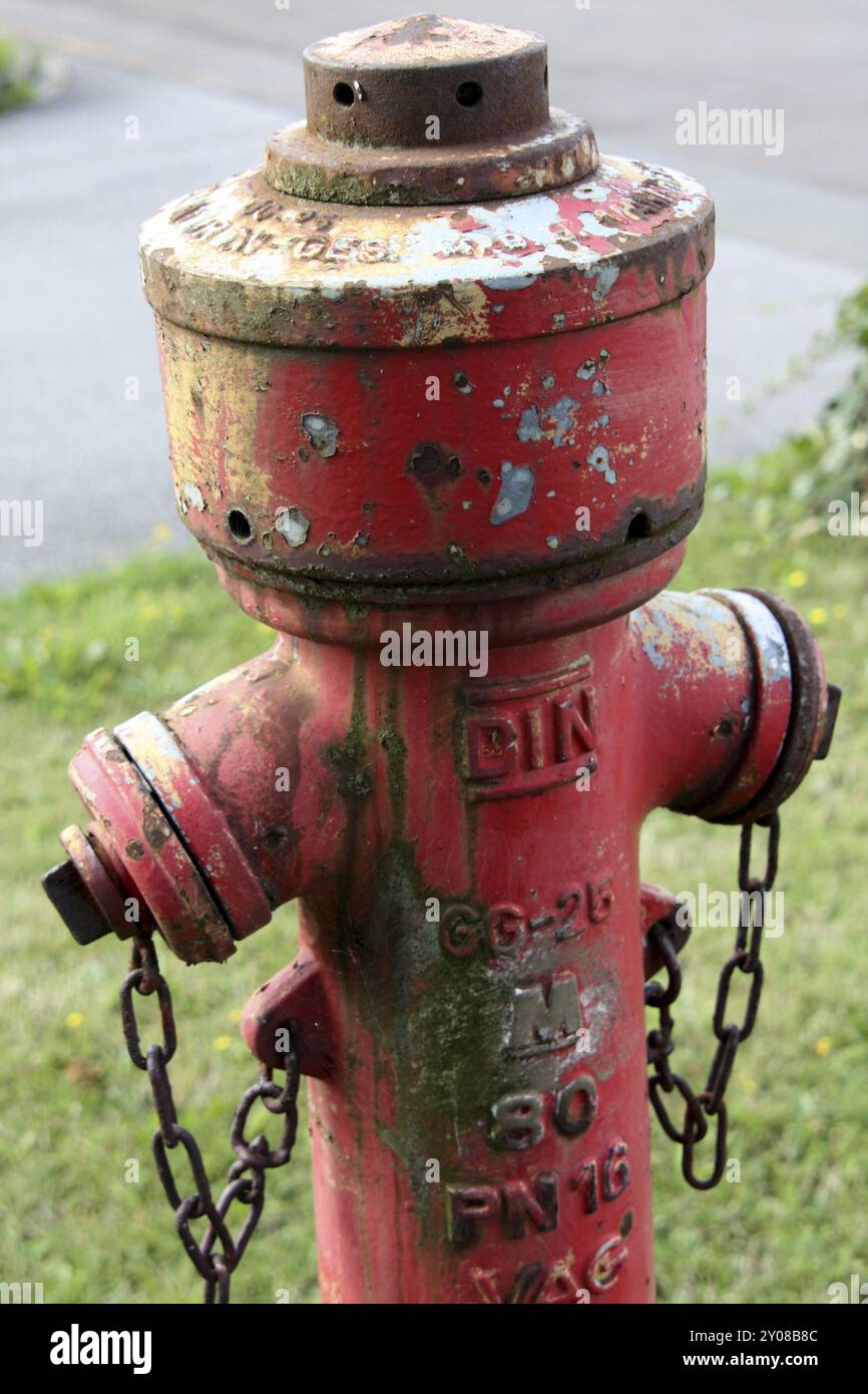Oldest fire hydrant hi-res stock photography and images - Alamy