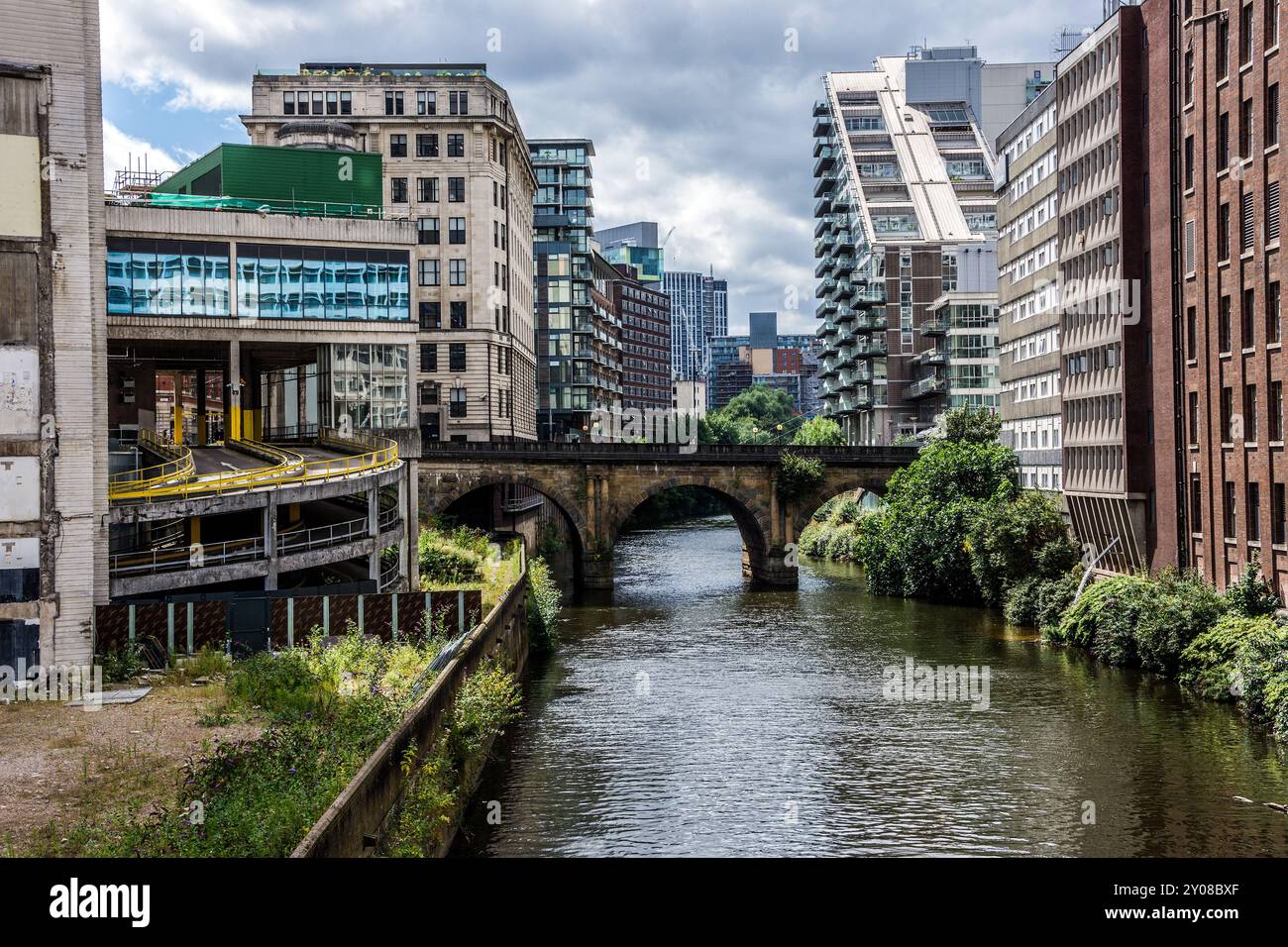 The River Irwell flows through Manchester City Centre Stock Photo - Alamy