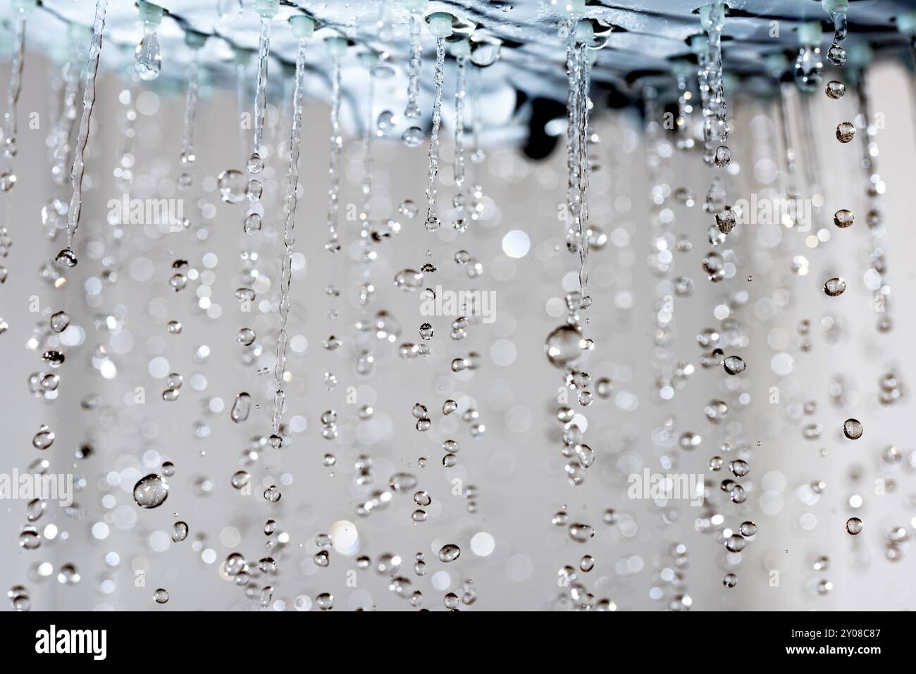 Drops of water showering hi-res stock photography and images - Alamy