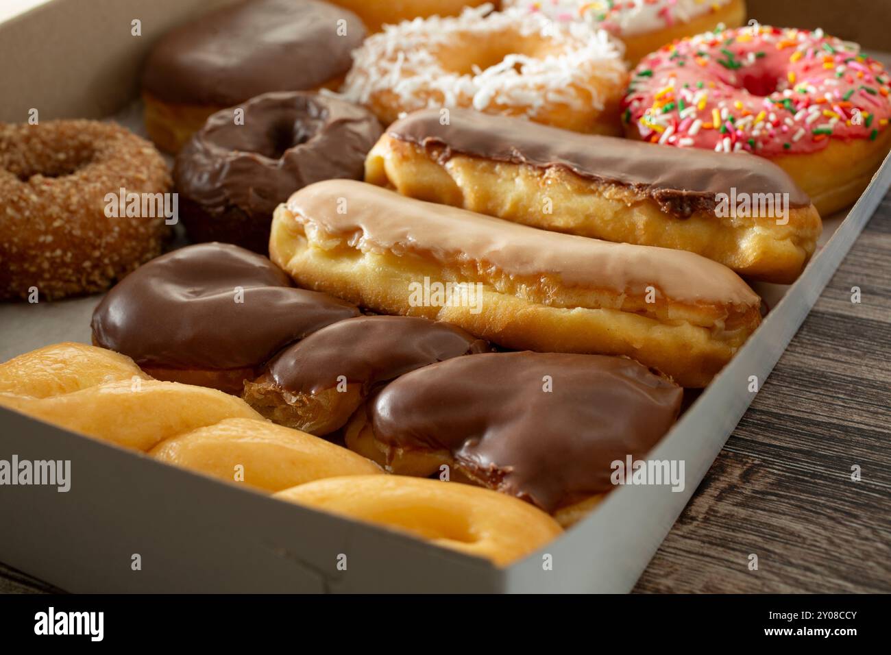 A view of a dozen donuts in a box Stock Photo - Alamy