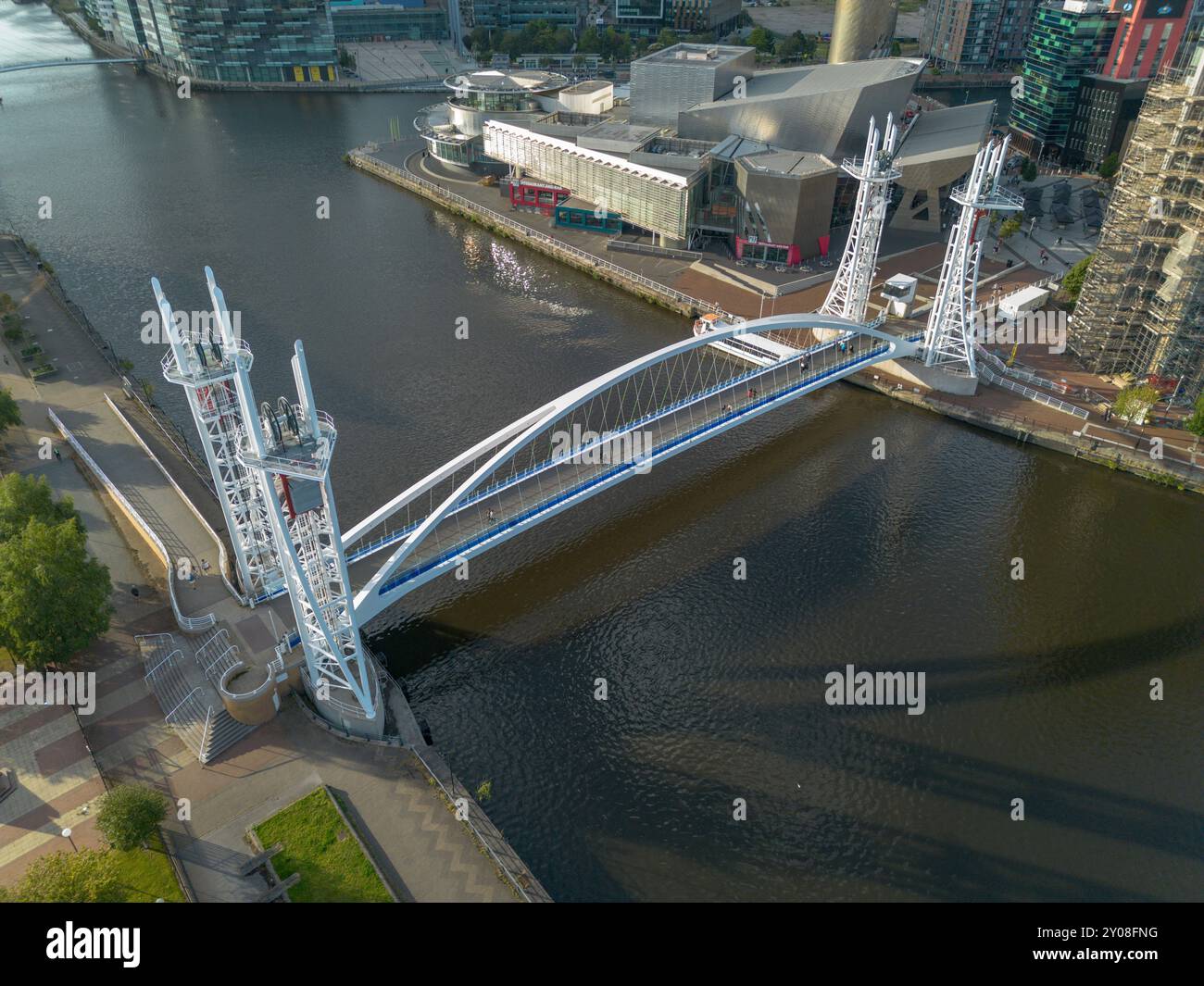 Lowry centre millennium bridge salford hi-res stock photography and ...