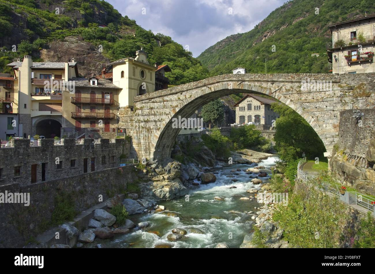 Mont saint pont hi-res stock photography and images - Alamy