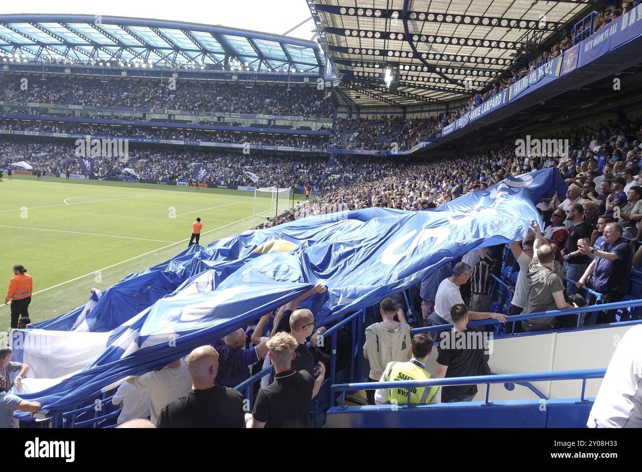 Stamford bridge matthew harding stand hi-res stock photography and ...