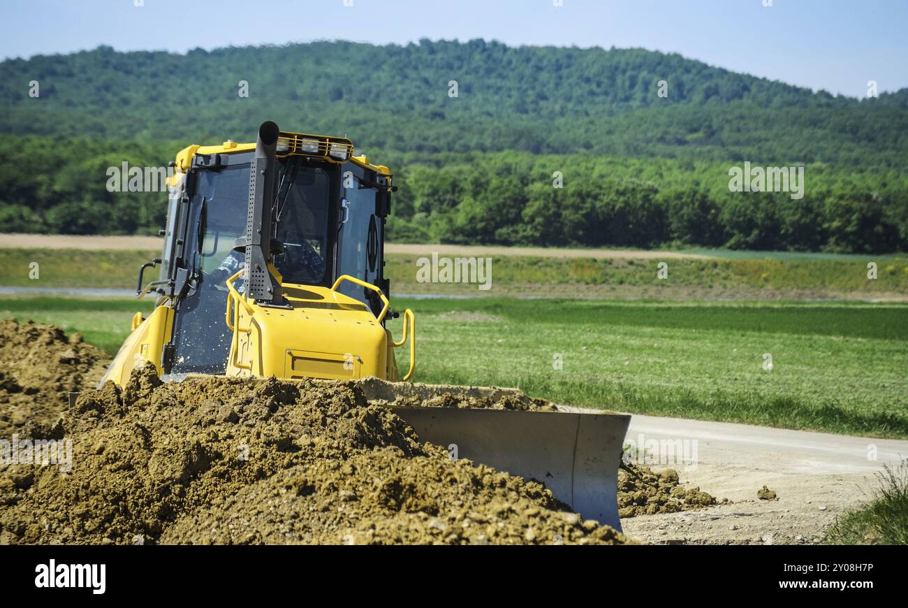 Bulldozer at work Stock Photo - Alamy