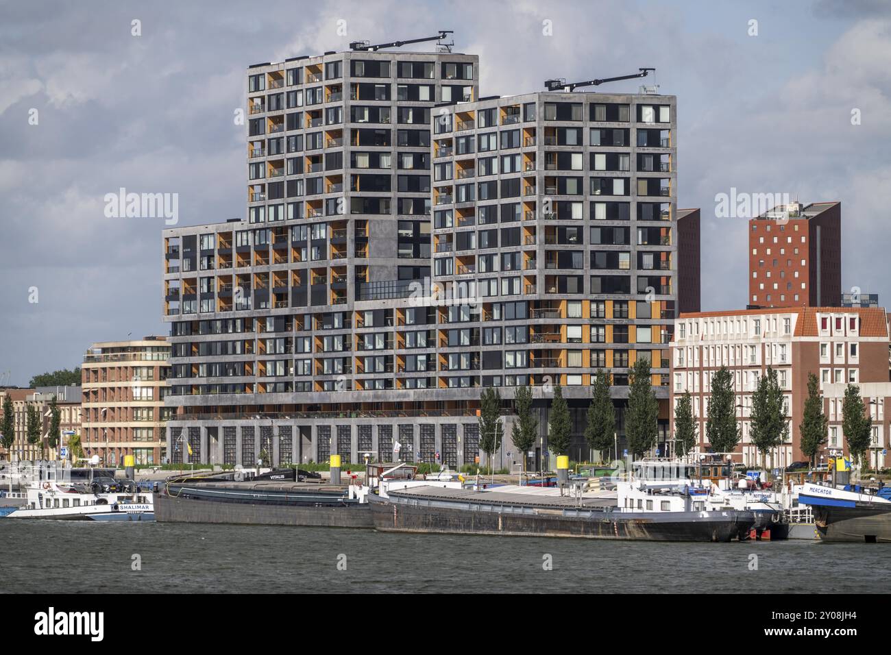 New residential tower blocks in the Katendrecht neighbourhood ...
