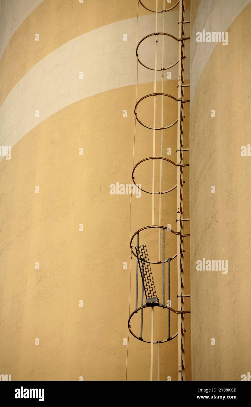 Silo silos storage stairs hi-res stock photography and images - Alamy