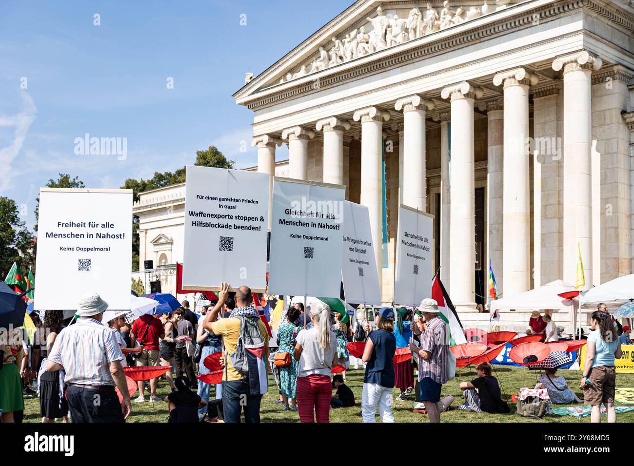 Munich, Germany. 01st Sep, 2024. Hundreds gathered on 1.9.2024, the ...