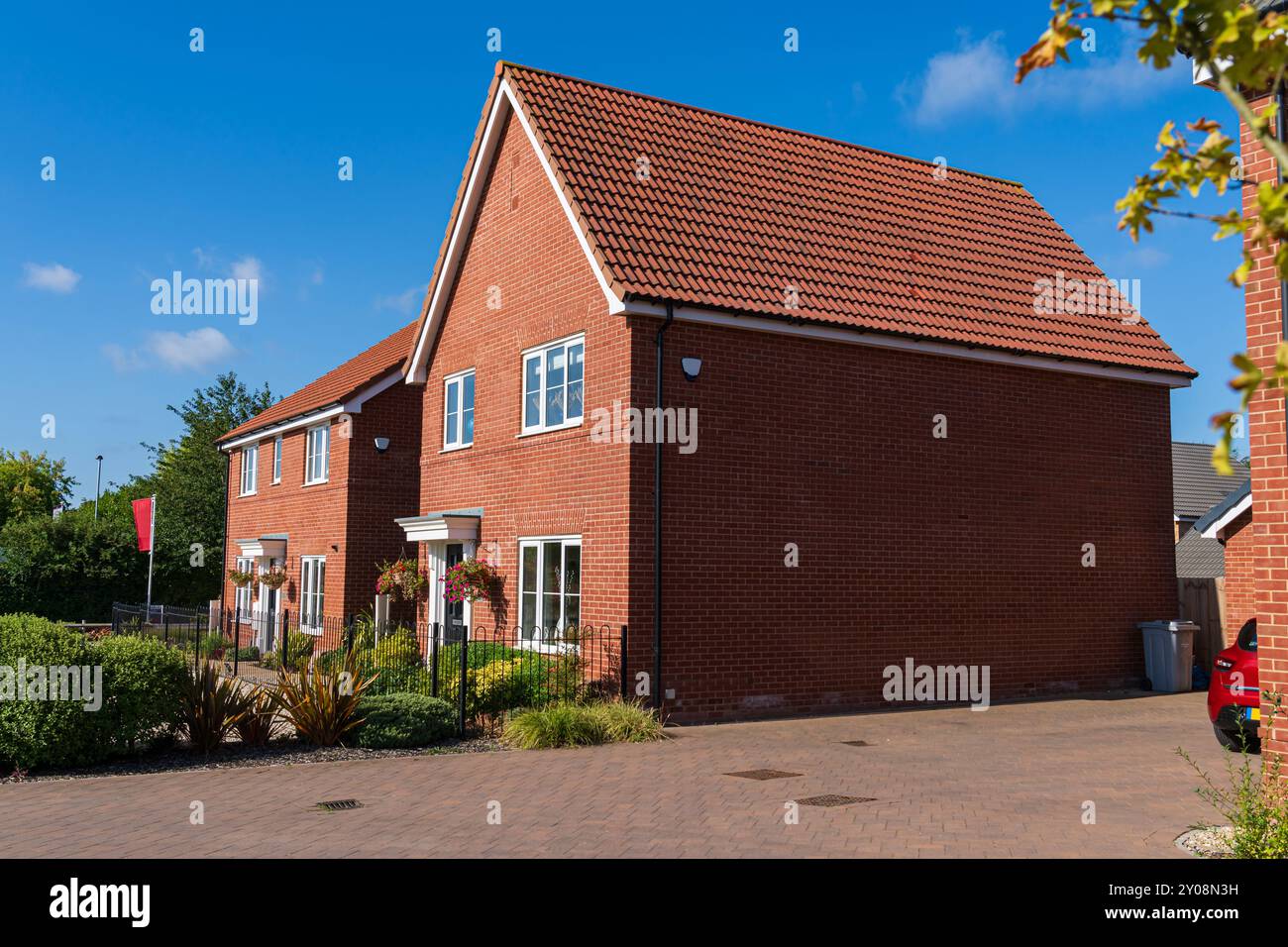 New house build in the UK, example of modern homes built in Britain ...