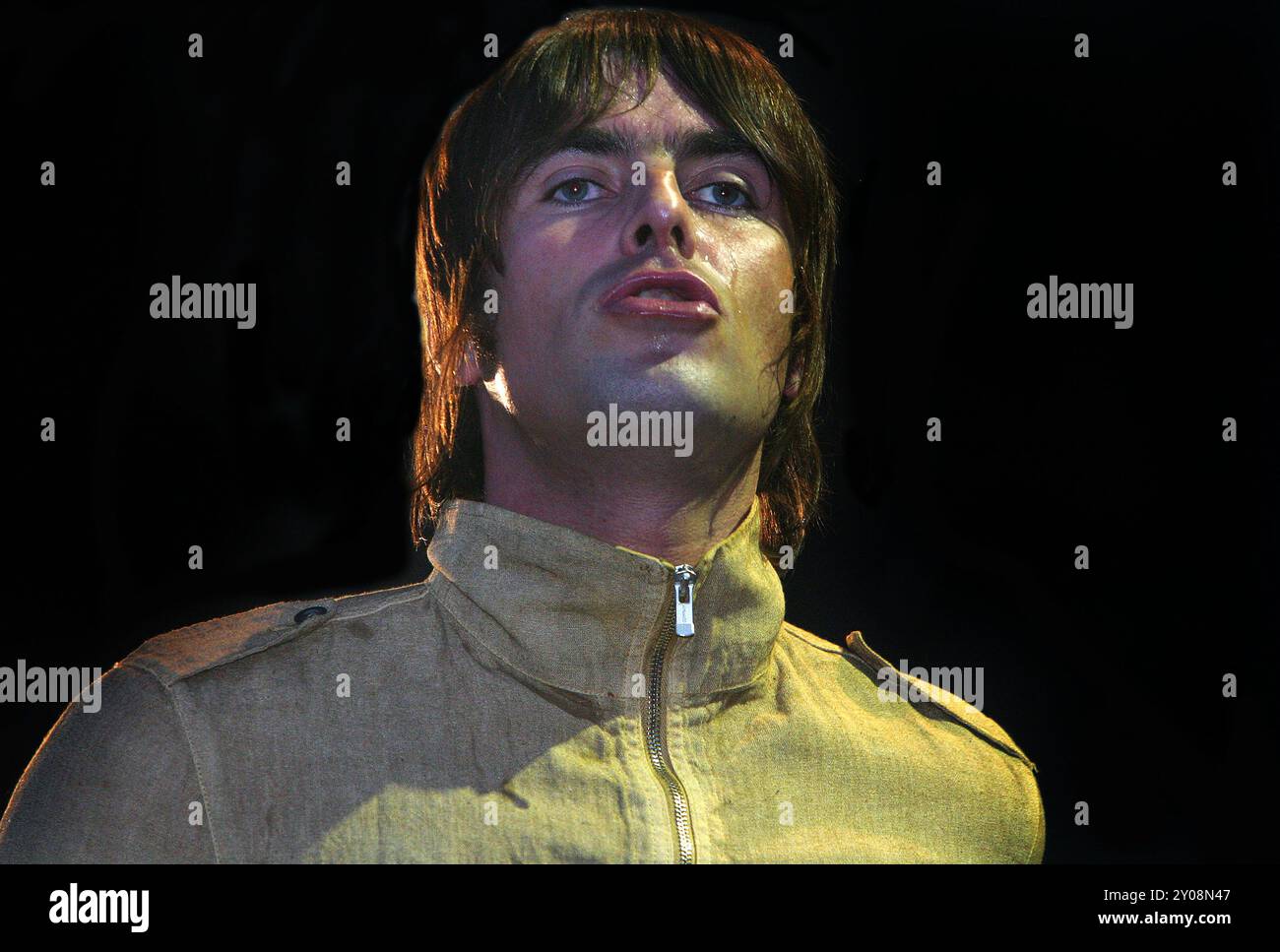 Liam gallagher oasis 2002 hi-res stock photography and images - Alamy