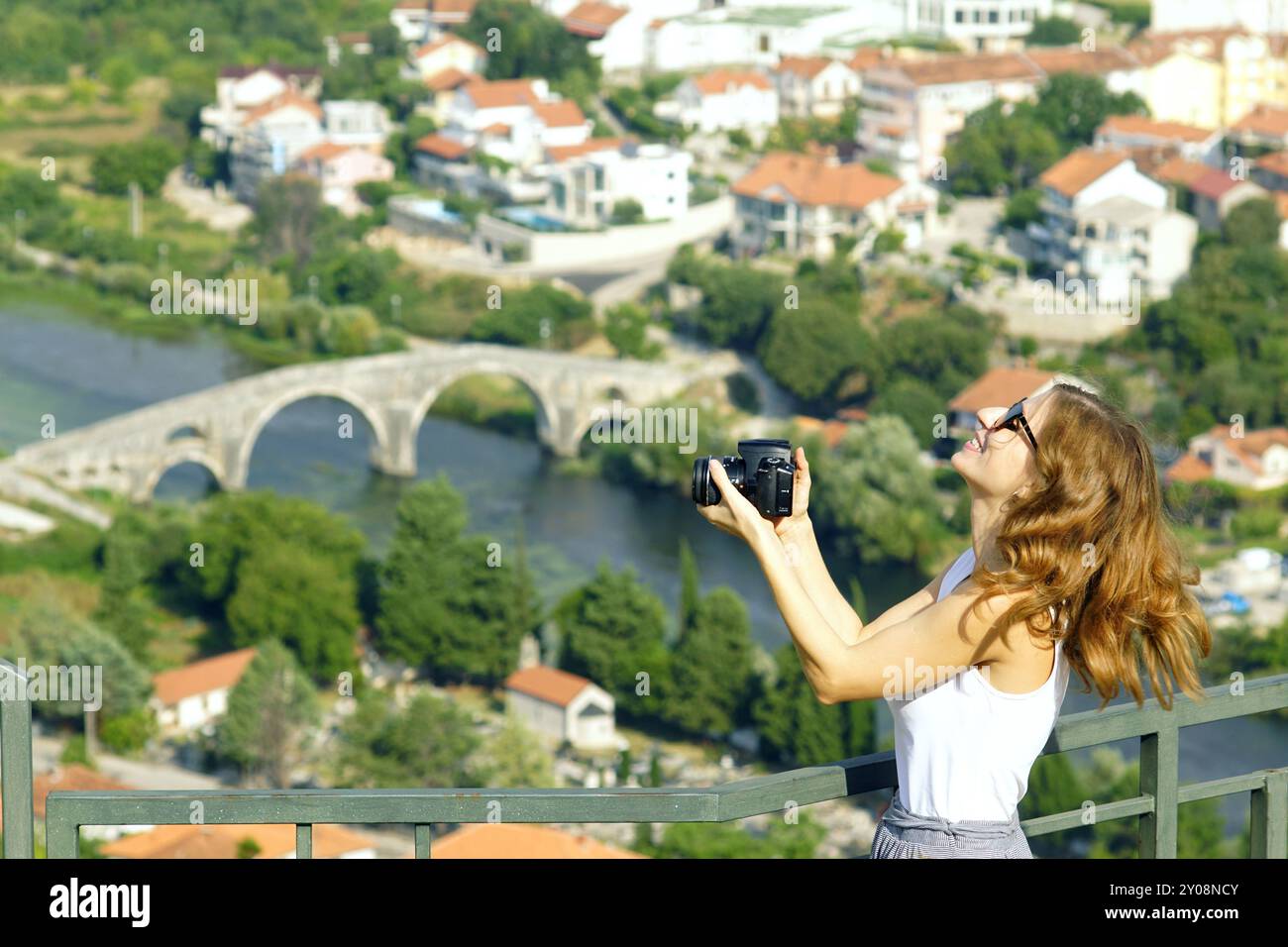 Woman arched back hi-res stock photography and images - Alamy