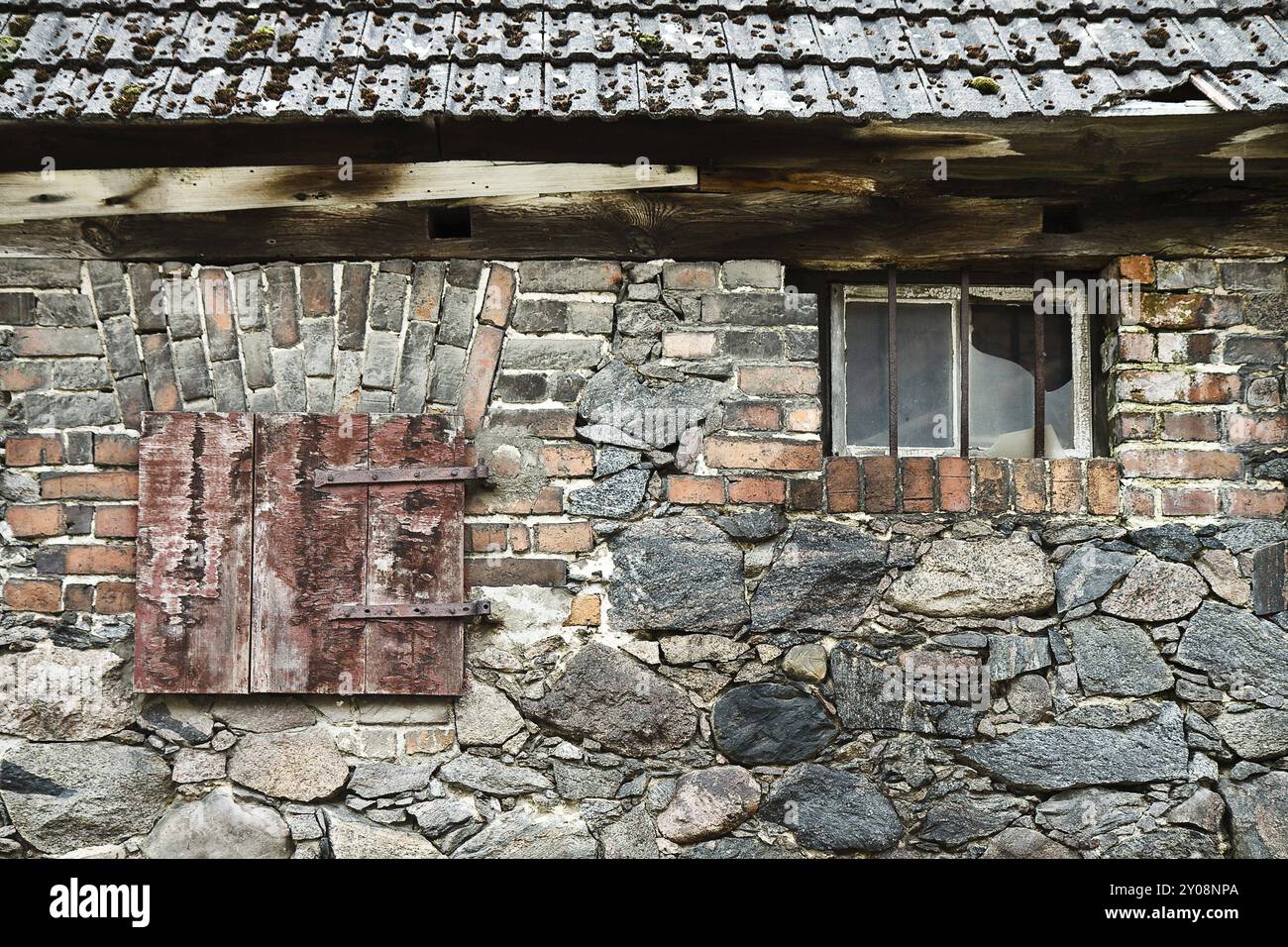 Detail of an old house Stock Photo - Alamy