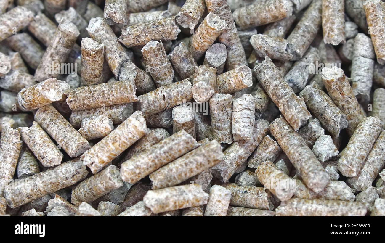Garbage waste pellets hi-res stock photography and images - Alamy