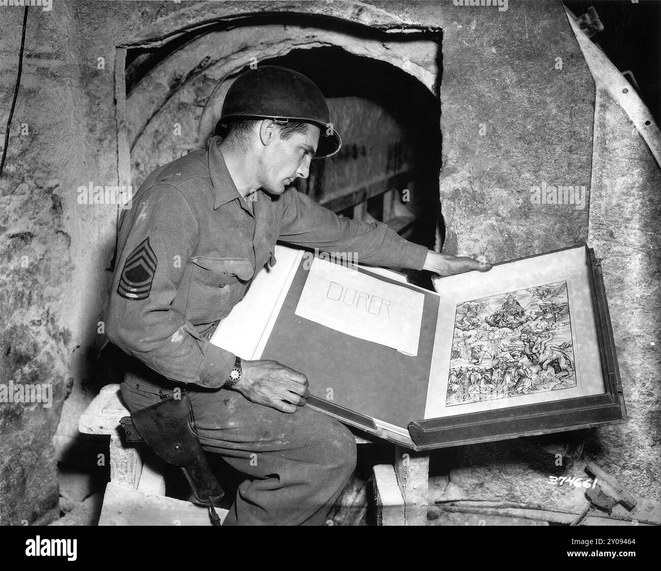 Nazi album hi-res stock photography and images - Alamy