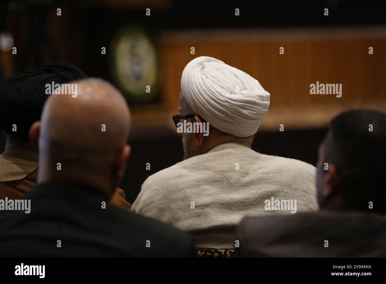 The shia crescent hi-res stock photography and images - Alamy