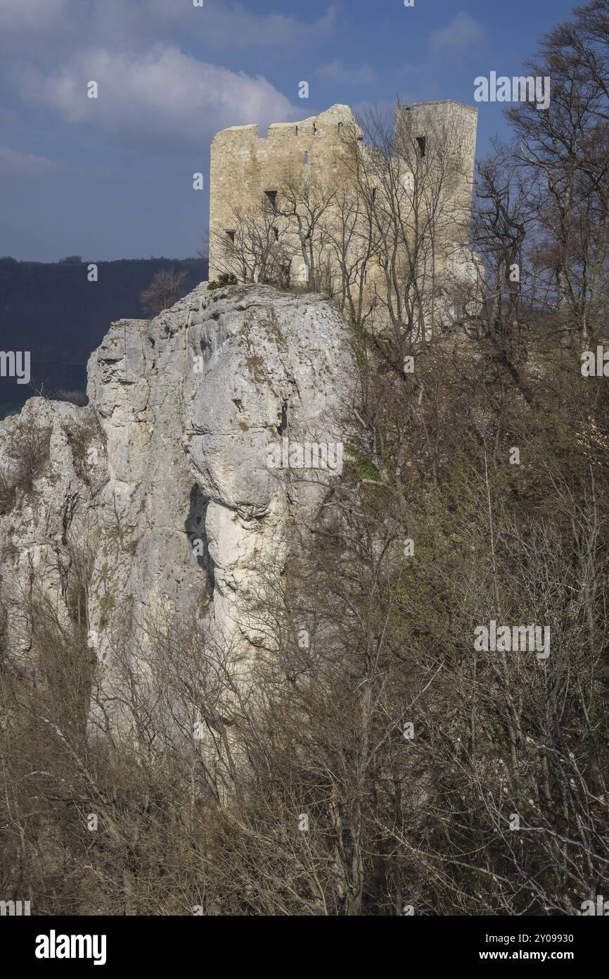 Reussenstein ruins in the Neidlingen valley Stock Photo - Alamy