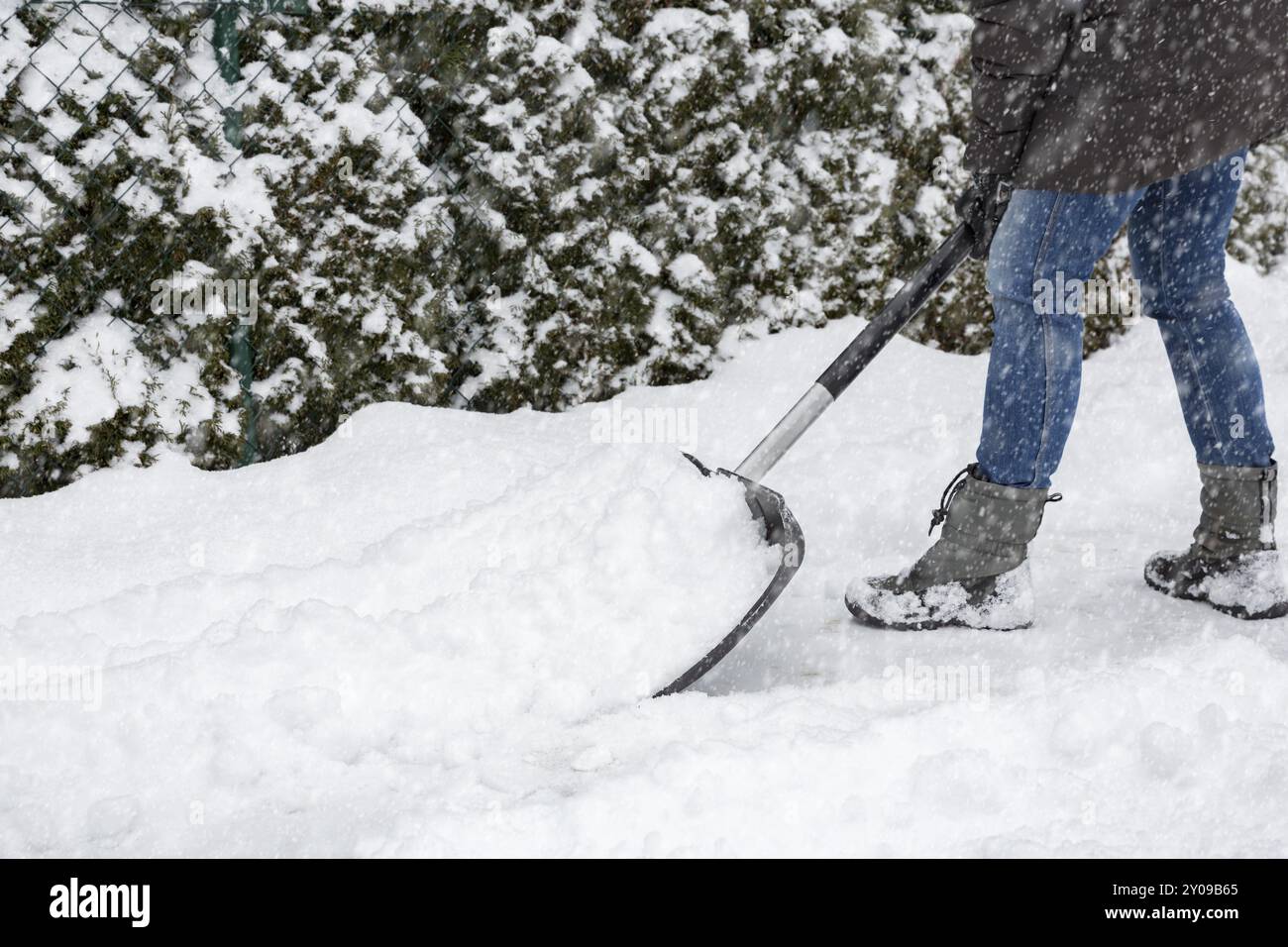 Clearing sidewalks hi-res stock photography and images - Alamy