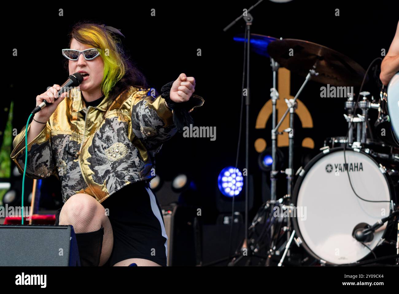 HMS MORRIS, CONCERT 2024: Heledd Watkins singer of Welsh language band ...