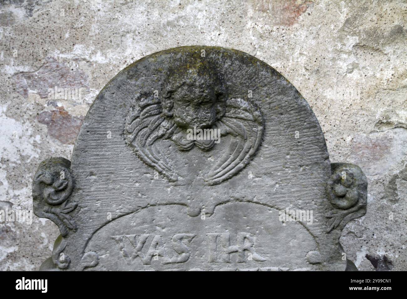 Gravestone detail closeup hi-res stock photography and images - Alamy