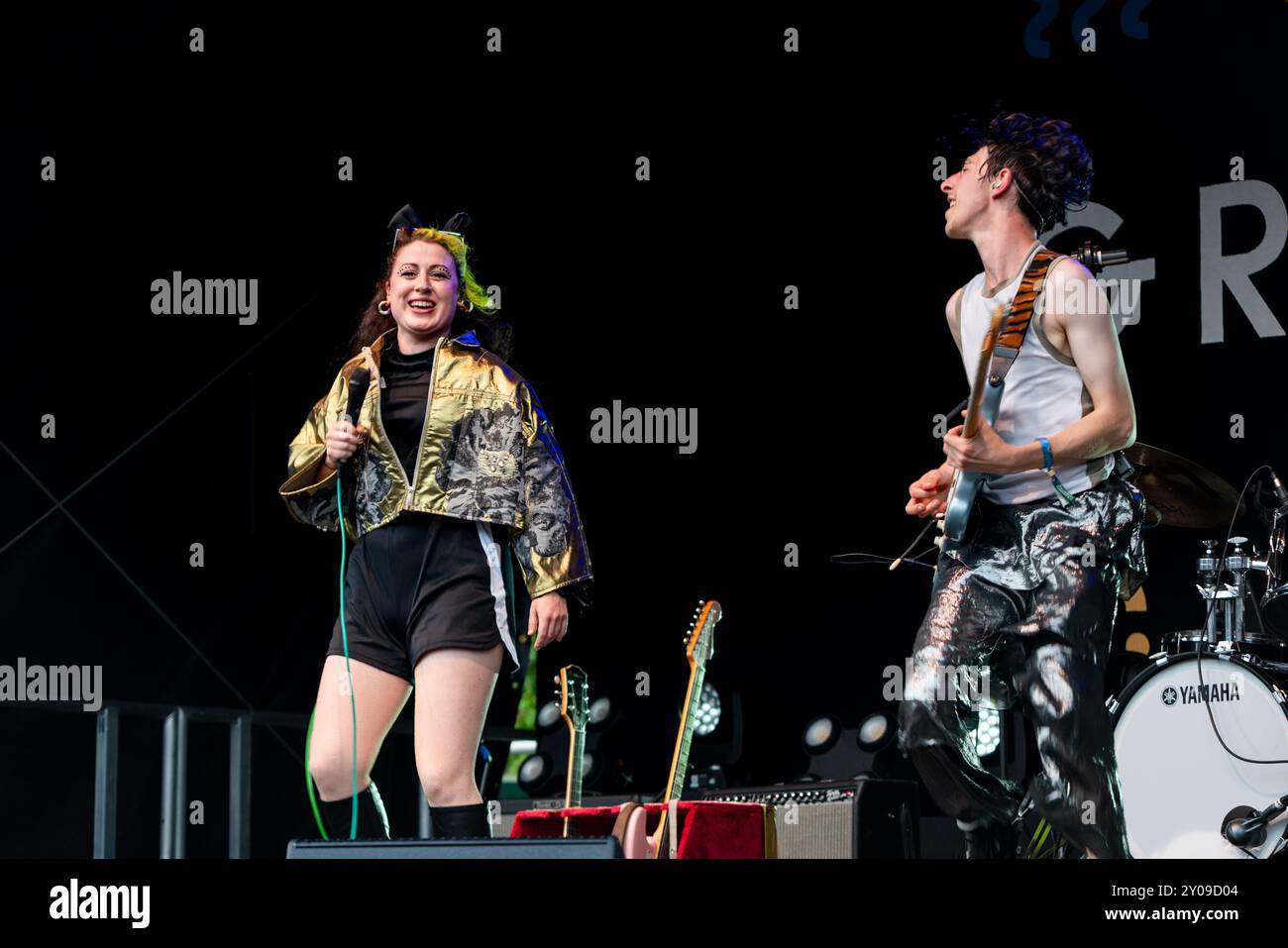 HMS MORRIS, CONCERT 2024: Heledd Watkins singer of Welsh language band ...