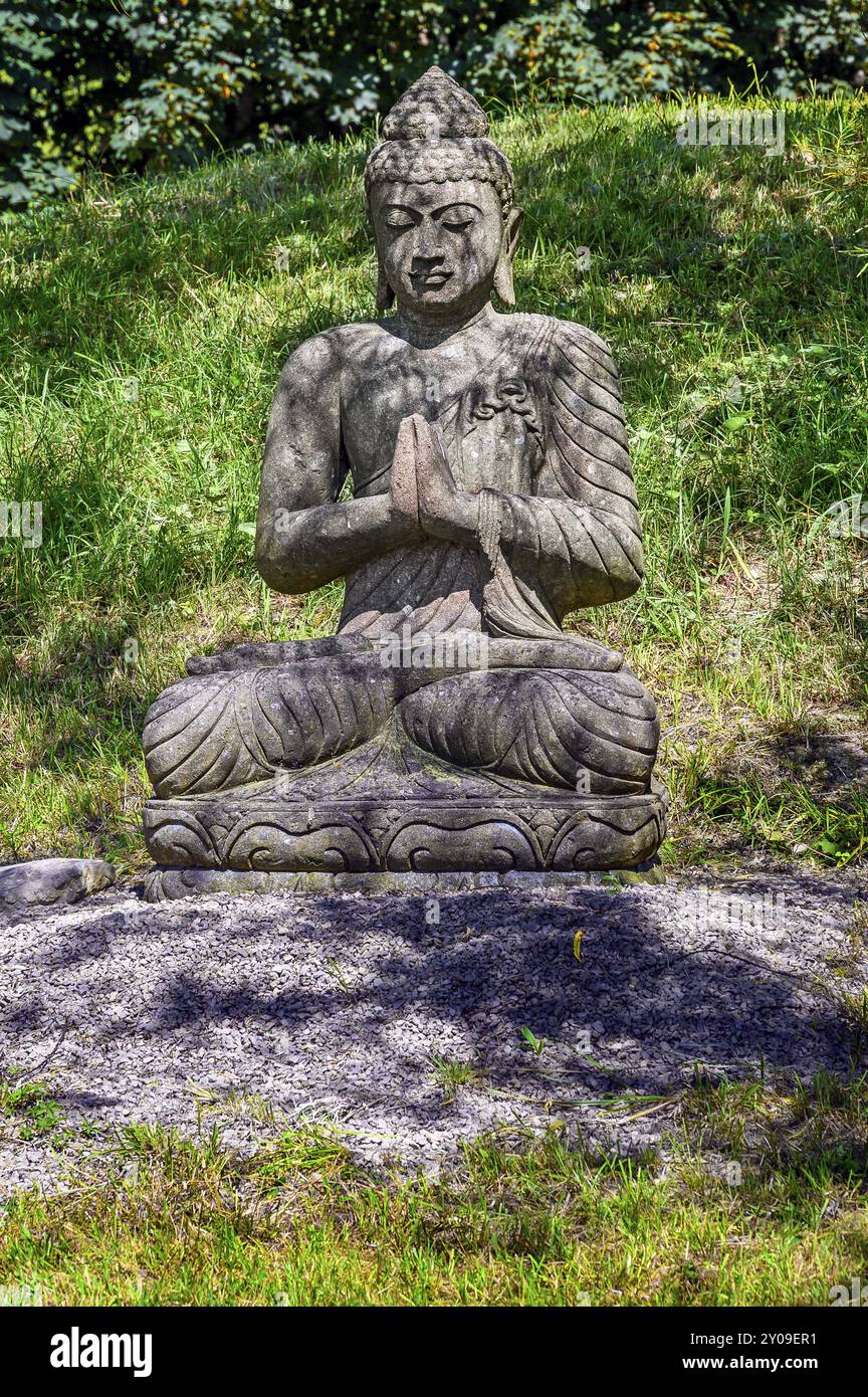 Stone figure, the great Buddha, Great Buddha in the Gassho Mudra ...