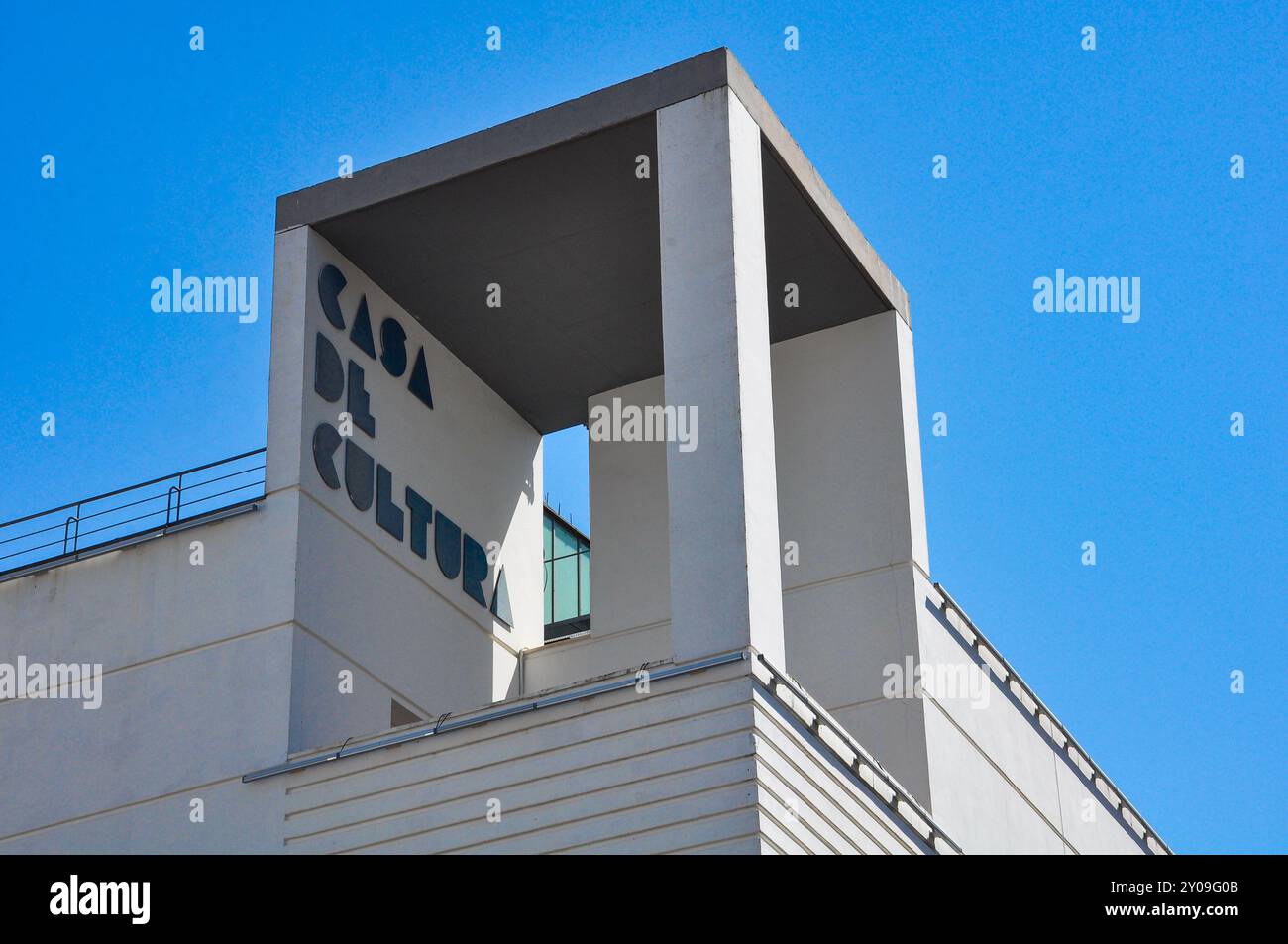 Detail of the Casa de Cultura of Don Benito, designed by Rafael Moneo ...