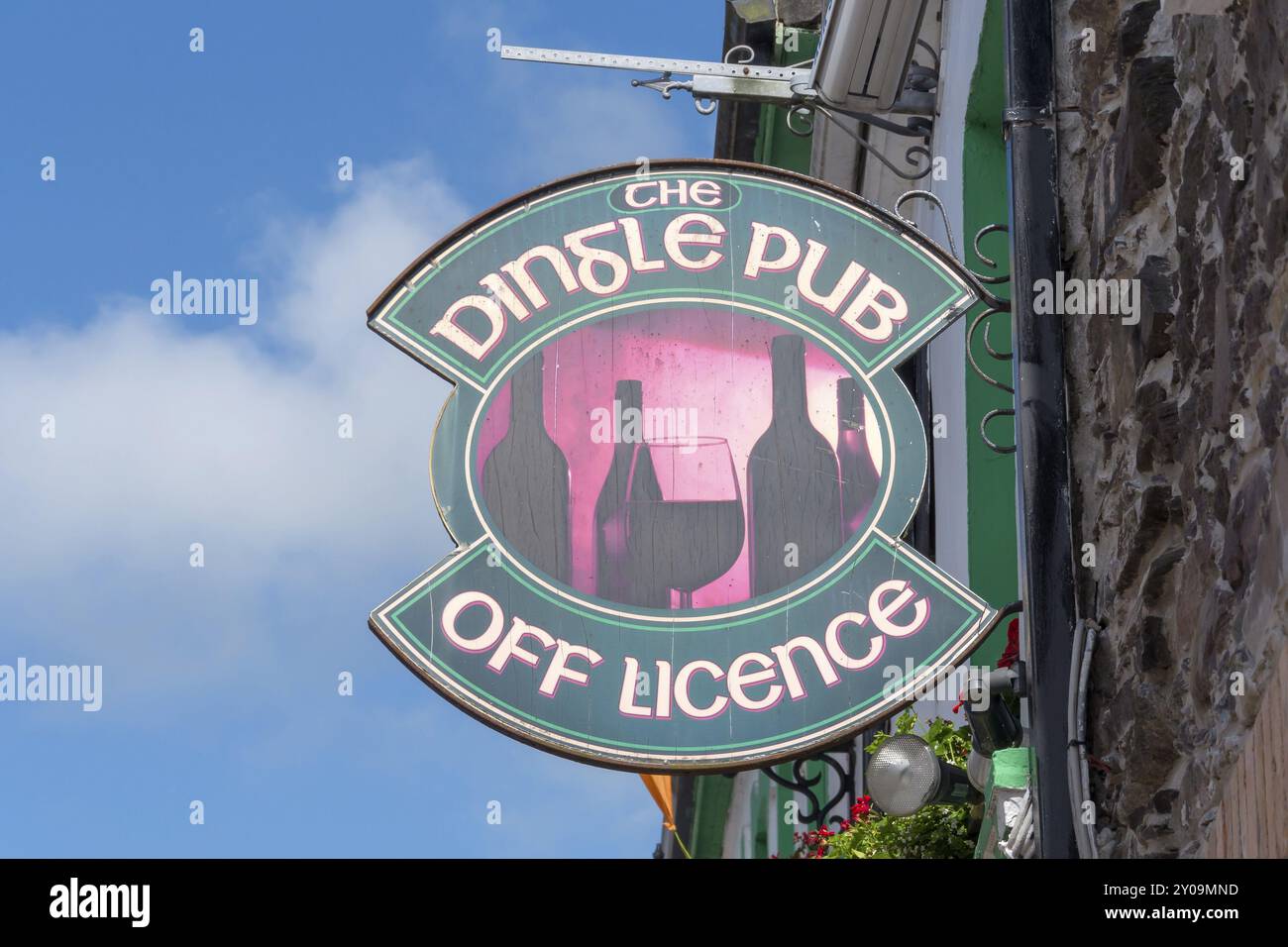 Dingle bars hi-res stock photography and images - Alamy