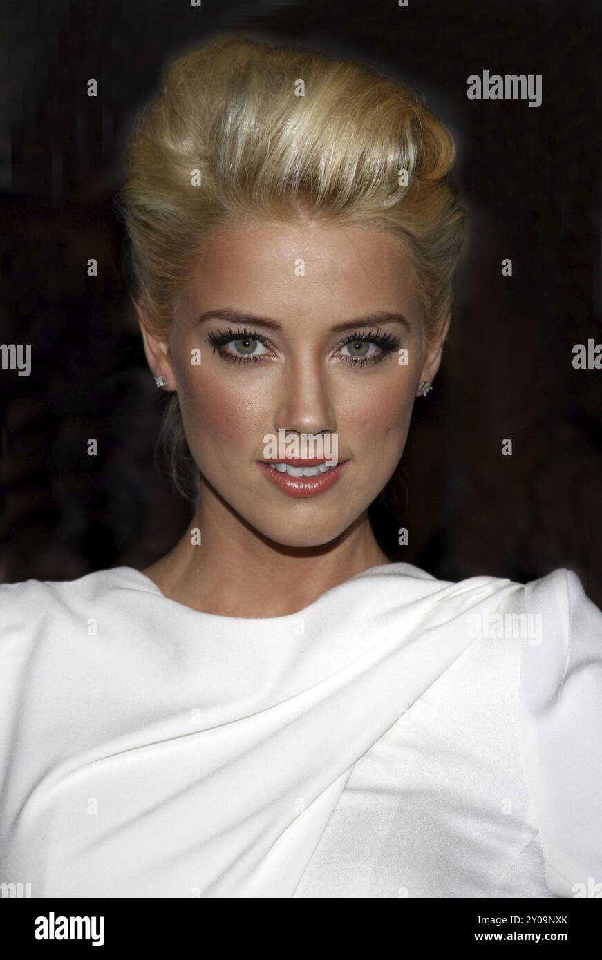 Amber Heard at the Los Angeles premiere of 'Zombieland' held at the ...