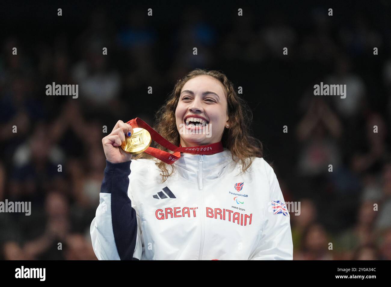 Great Britain's Grace Harvey celebrates with her gold medal after ...