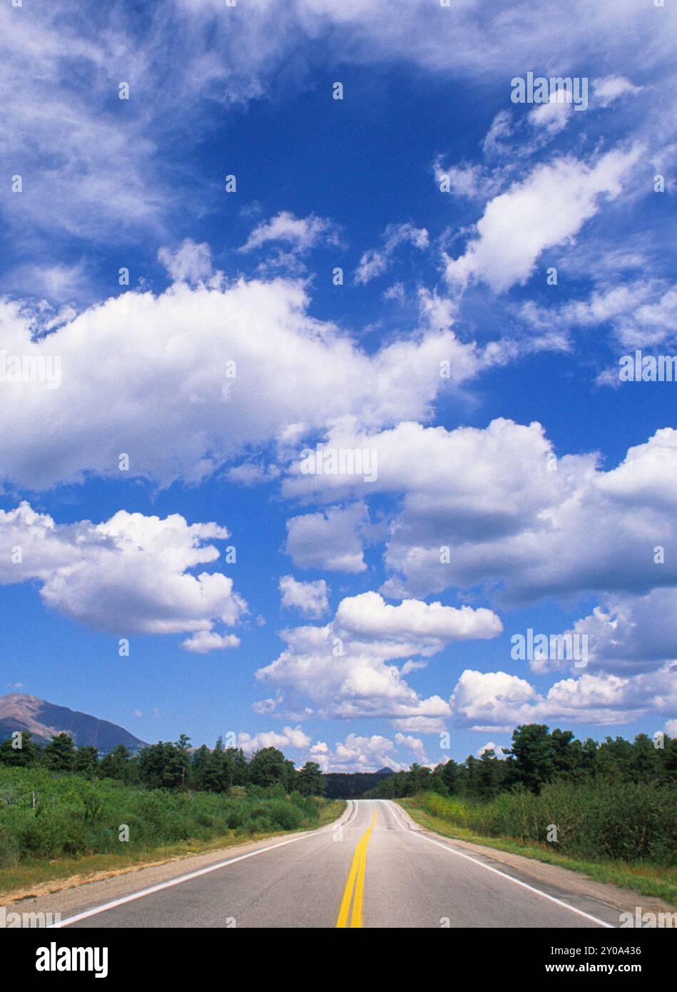 Rockey road hi-res stock photography and images - Alamy