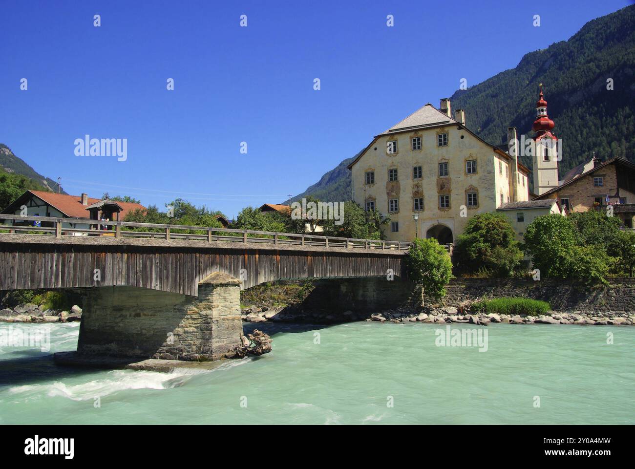 Bridge one pound hi-res stock photography and images - Alamy